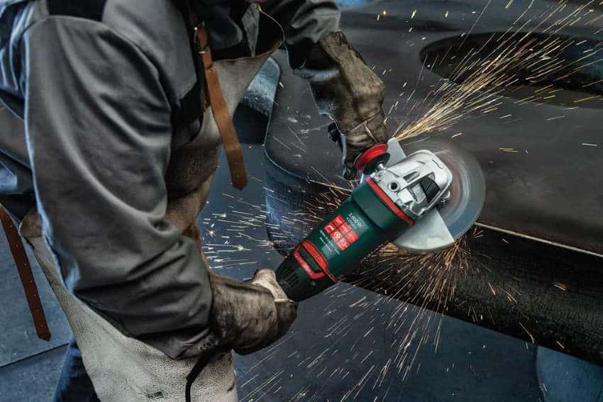 Cut off Tool vs Angle Grinder: What Should You Get?